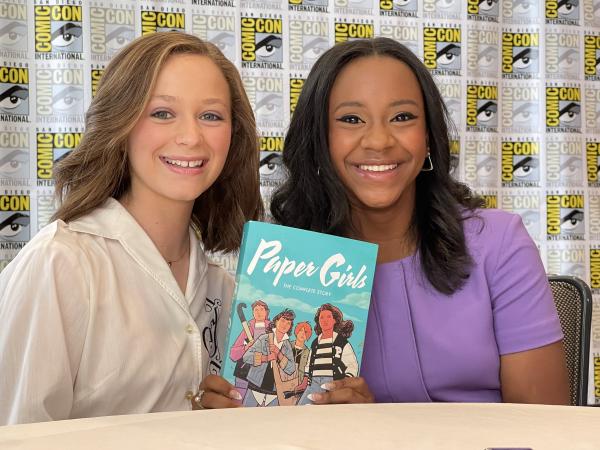 Paper Girls Deliver a Message | Kid Reporters' Notebook | Scholastic Inc.